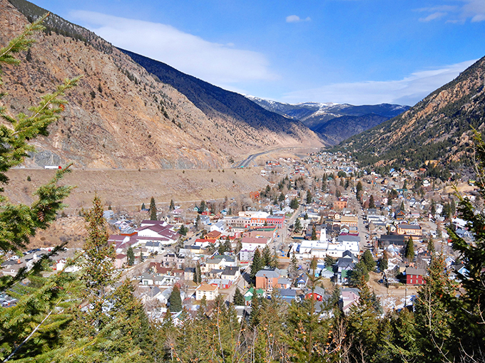 Step into a time machine, folks! Georgetown's main street is where the Wild West meets modern-day charm. Cowboy hats optional, but a sense of wonder is mandatory.