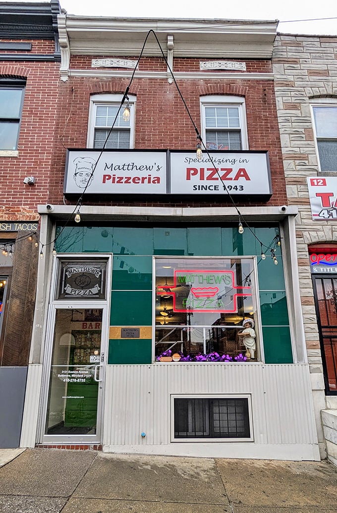 A pizza paradise hiding in plain sight! Matthew's Pizzeria has been serving up slices of heaven since 1943, proving that good things come in unassuming packages.