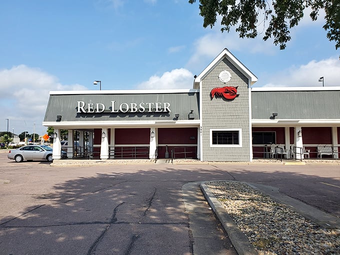 A seafood oasis in the prairie! Red Lobster's exterior promises a maritime adventure, even if the closest ocean is your bathtub.