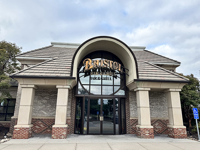 Welcome to seafood paradise! Bristol's exterior promises a nautical adventure, even in landlocked Kansas. Who needs an ocean when you've got this gem?