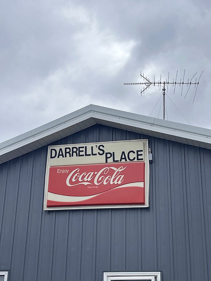 Welcome to burger paradise! Darrell's Place may look unassuming, but this humble exterior hides a world of flavor waiting to be discovered.