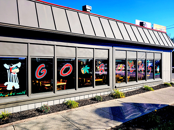 1. the buffalo wings at this old timey restaurant in ohio are out of this world delicious