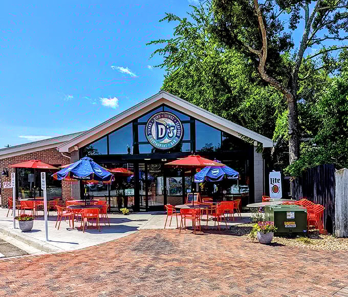 Welcome to flavor town! D's Wings' inviting exterior promises a feast for both your taste buds and your eyes.