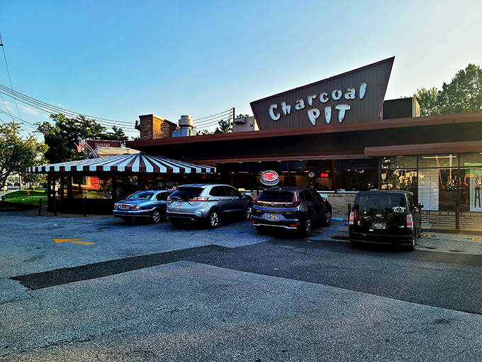 Welcome to burger paradise! Charcoal Pit's retro charm and mouthwatering aroma will transport you back to the golden age of American diners.