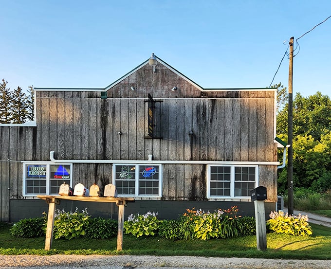 
Welcome to burger paradise! Gunder Roadhouse's weathered exterior belies the flavor explosion waiting inside. It's like finding a treasure chest in your own backyard.