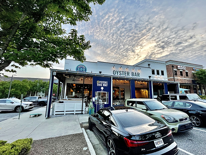 A coastal mirage in suburban Georgia? Nope, it's Seaside Oyster Bar, where seafood dreams come true and taste buds do the happy dance.