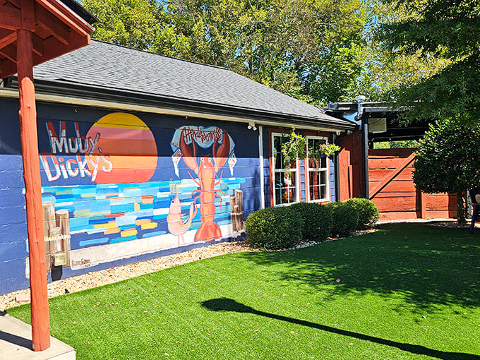 Ahoy, seafood lovers! Moby Dickys' exterior is a whimsical blend of nautical charm and landlocked ingenuity. It's like Finding Nemo meets The Wizard of Oz!