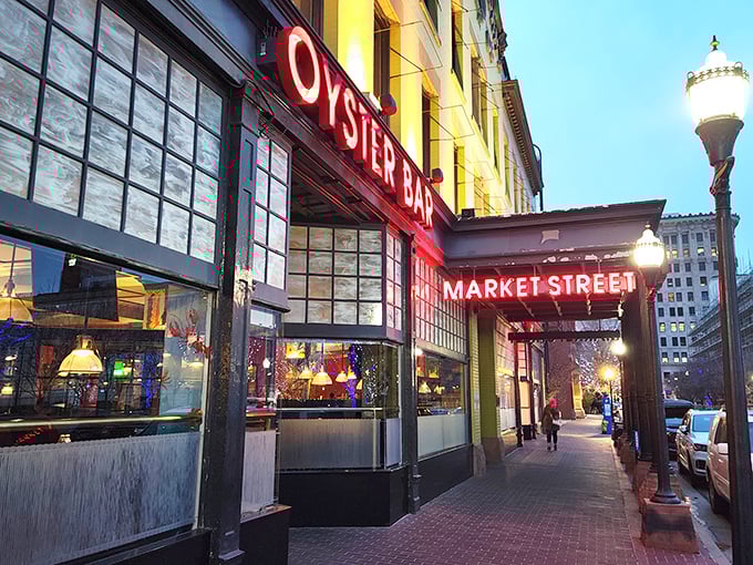 A beacon of seafood salvation in the desert! Market Street Grill's neon sign promises oceanic delights that would make Poseidon himself salivate.