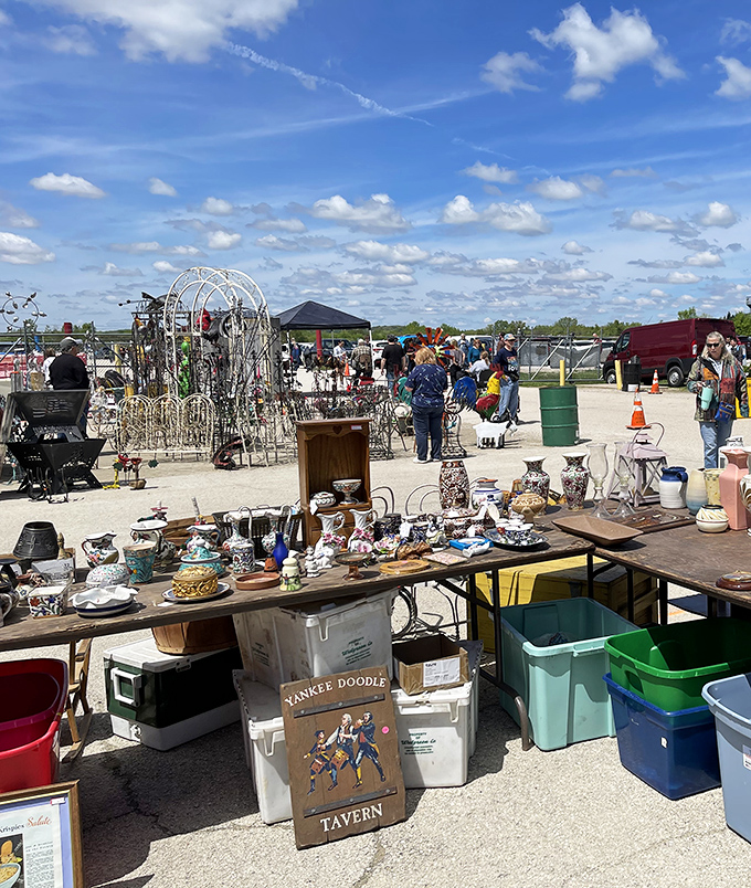 Step into a bargain hunter's paradise! The Kane County Flea Market sprawls under blue skies, promising treasures as vast as the Illinois prairie.