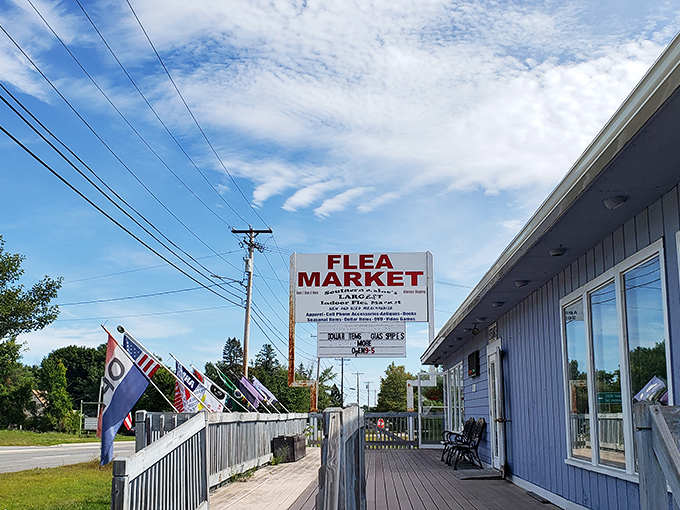 1. the enormous flea market in maine where you&rsquo;ll find rare treasures at rock bottom prices