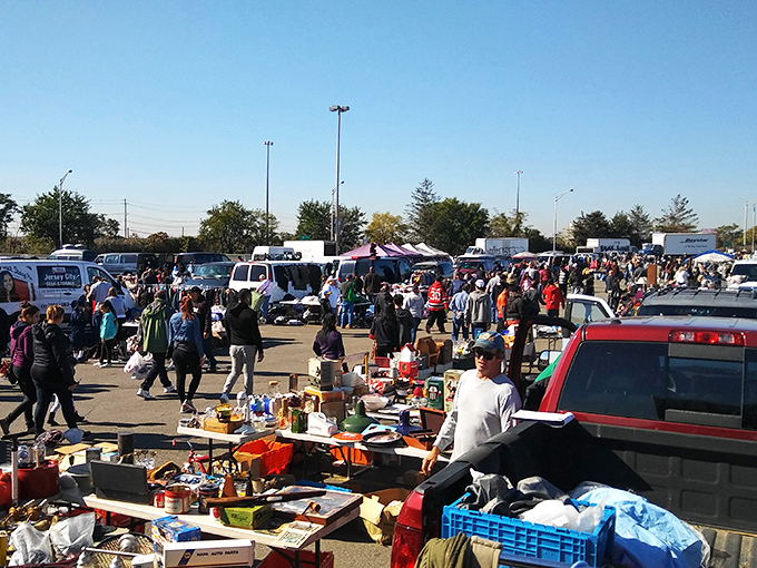 Welcome to the bargain hunter's paradise! The New Meadowlands Flea Market sprawls across the parking lot, a sea of potential treasures waiting to be discovered.