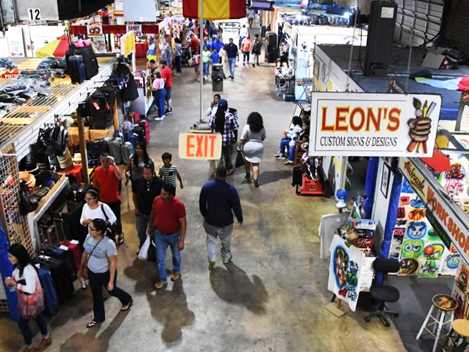 Welcome to the treasure hunter's paradise! Cooks Flea Market is where your inner bargain detective meets a labyrinth of curiosities. It's like a real-life game of "I Spy" for grown-ups.