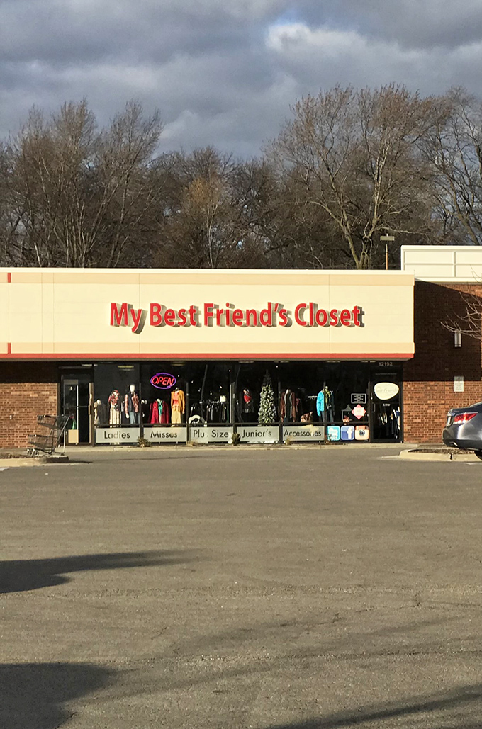 The unassuming exterior of My Best Friend's Closet belies the fashion wonderland waiting inside. Judge this book by its contents, not its cover.