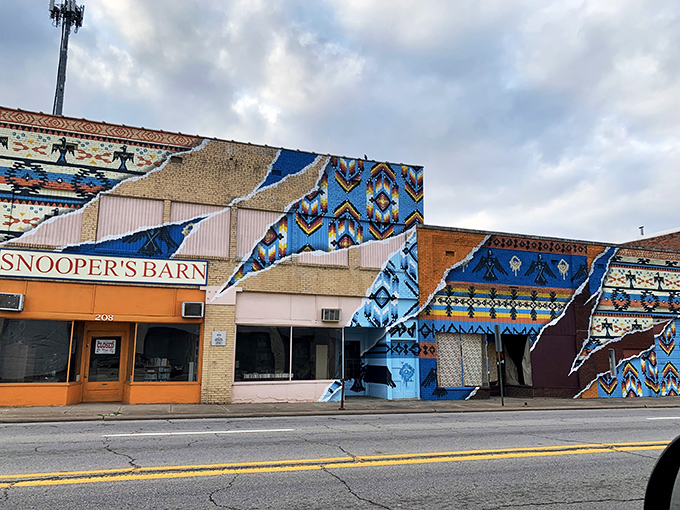Welcome to Snooper's Barn, where books and Native American-inspired art collide! This literary oasis in Fort Smith is like a psychedelic dream for bookworms.