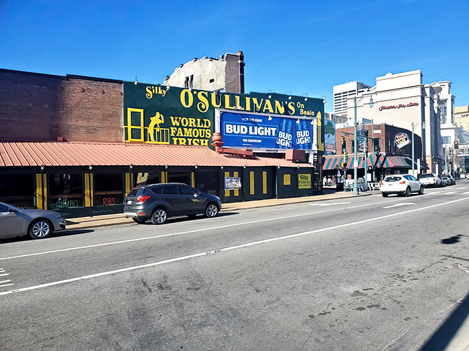 Welcome to Silky O'Sullivan's, where Irish charm meets Memphis soul! This Beale Street beacon promises a night of unforgettable shenanigans.