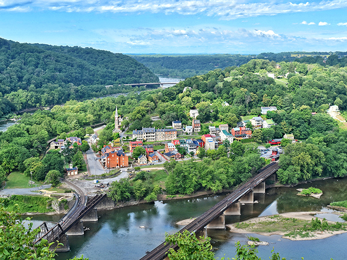A bird's-eye view that'll make you feel like you've stumbled into a Norman Rockwell painting come to life. Harpers Ferry's charm is undeniable from up here!