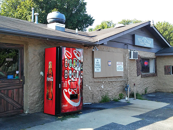 Welcome to breakfast heaven! Fifth Street Diner's unassuming exterior hides a world of culinary delights, proving you should never judge a book by its cover &ndash; or a diner by its siding.