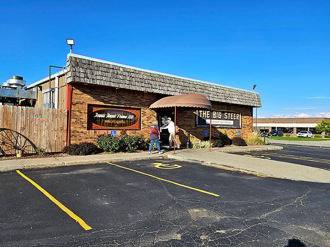 Welcome to The Big Steer, where the exterior is as unpretentious as your favorite pair of jeans, but the flavors inside? Pure designer couture for your taste buds.