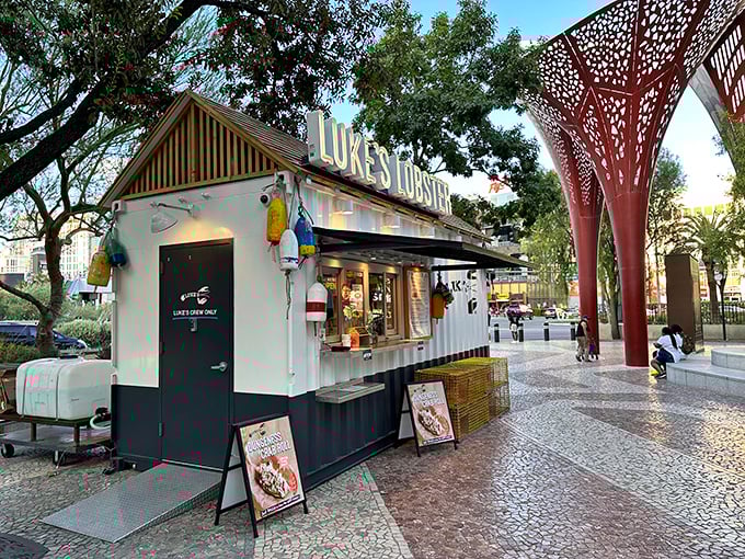 A slice of Maine in the desert? You're not seeing a mirage! Luke's Lobster brings coastal charm to the Las Vegas Strip, complete with buoys and all.
