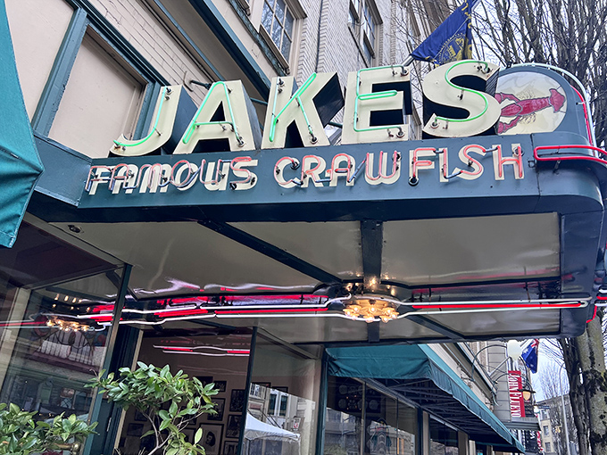 Step right up to seafood paradise! Jake's Famous Crawfish beckons with its vintage charm and promise of oceanic delights.