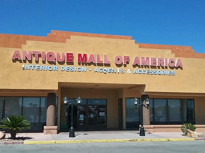 Welcome to the Antique Mall of America, where Vegas glitz meets grandma's attic. This desert oasis of nostalgia is ready to transport you through time, no DeLorean required!