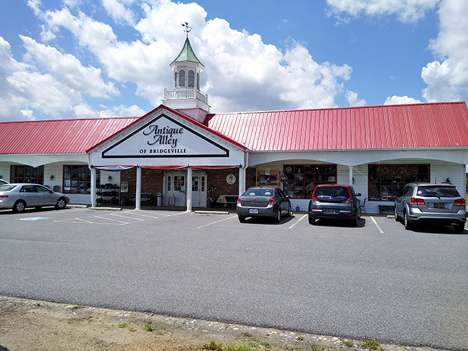 A time traveler's dream destination! Antique Alley's red-roofed wonderland beckons with the promise of treasures waiting to be unearthed. Indiana Jones, eat your heart out!