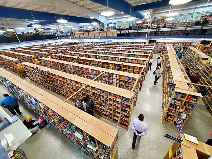Welcome to the Wonderland of Words! McKay's Knoxville is a bibliophile's dream come true, with aisles that stretch as far as the eye can see. 