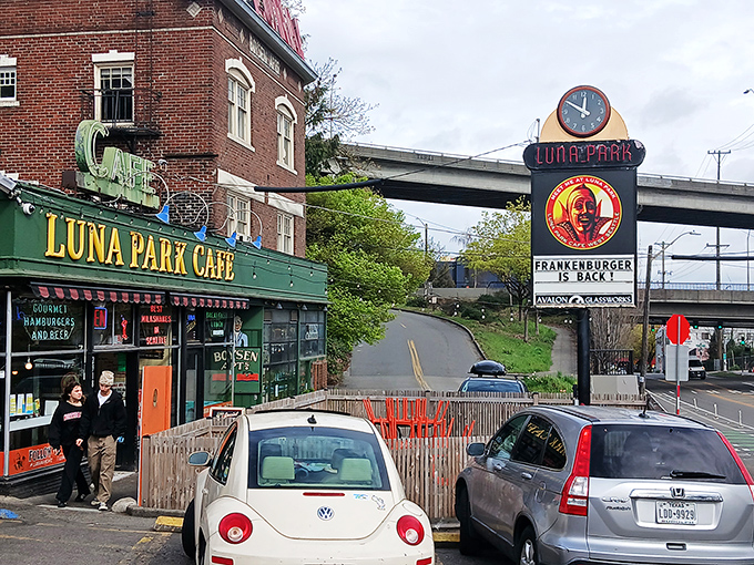 Step into a time warp! Luna Park Cafe's exterior is a neon-lit beacon of nostalgia, promising burgers, shakes, and a hefty side of 1950s charm.