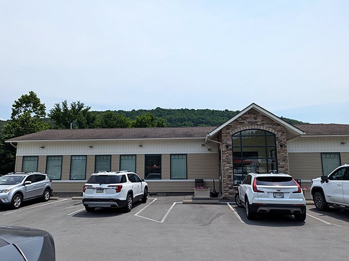 Welcome to Bingham's, where comfort food gets a standing ovation! This unassuming exterior hides a treasure trove of homestyle delights that'll make your taste buds do a happy dance.