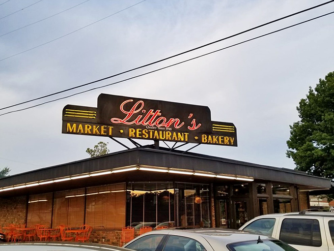Welcome to flavor town! Litton's iconic sign promises a trifecta of delights: market, restaurant, and bakery. It's like the holy trinity of comfort food.