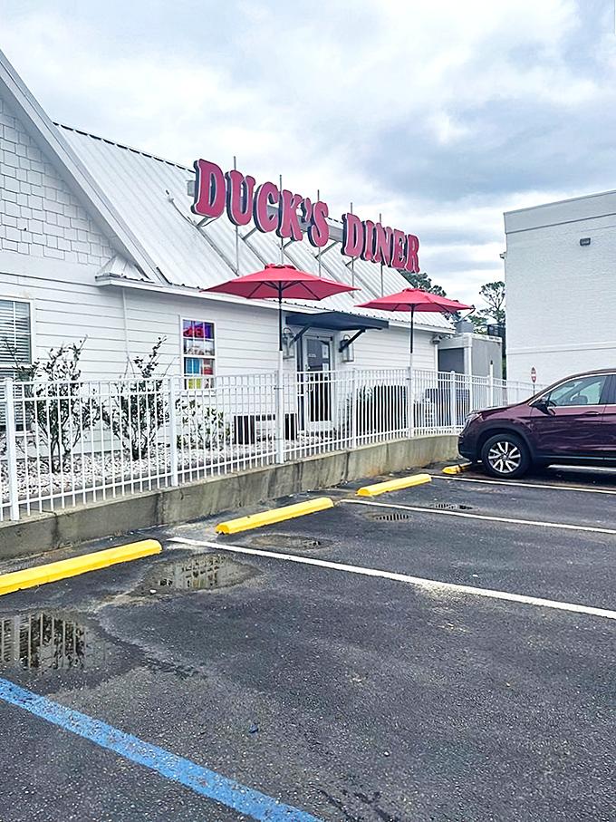 A quack-tastic welcome! Duck's Diner's cheerful exterior promises a feast that'll ruffle your feathers in the best way possible.