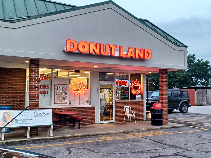 The red block letters of Donut Land beckon like a lighthouse for the sugar-deprived. No fancy architecture needed when what's inside is this good.