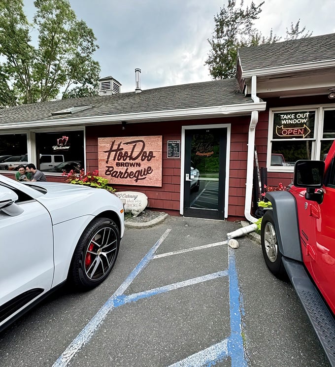 The unassuming red exterior of Hoodoo Brown BBQ proves once again that the best barbecue joints rarely dress to impress&mdash;they let the smoke do the talking.