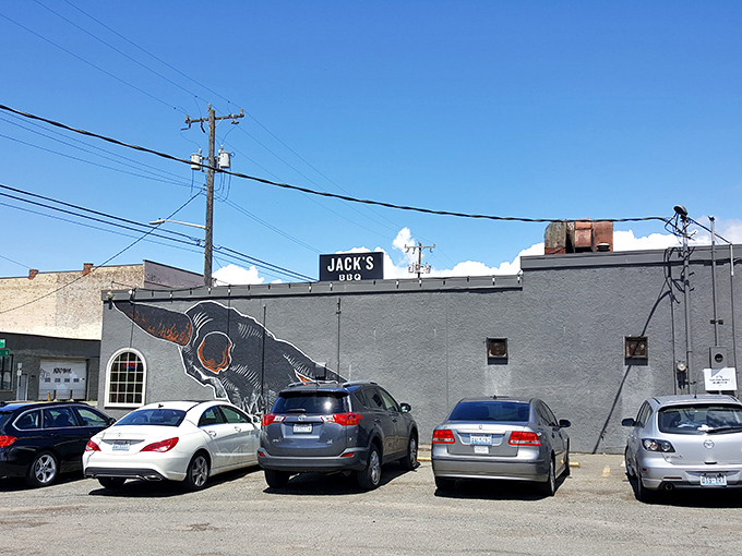 The unassuming exterior of Jack's BBQ proves once again that the best treasures often hide behind the simplest facades. 