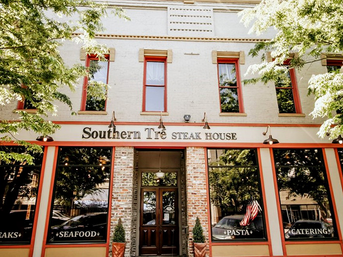 A brick-and-mortar invitation to carnivorous bliss! Southern Tr&eacute;'s facade promises a steak experience that'll make your taste buds do a happy dance.