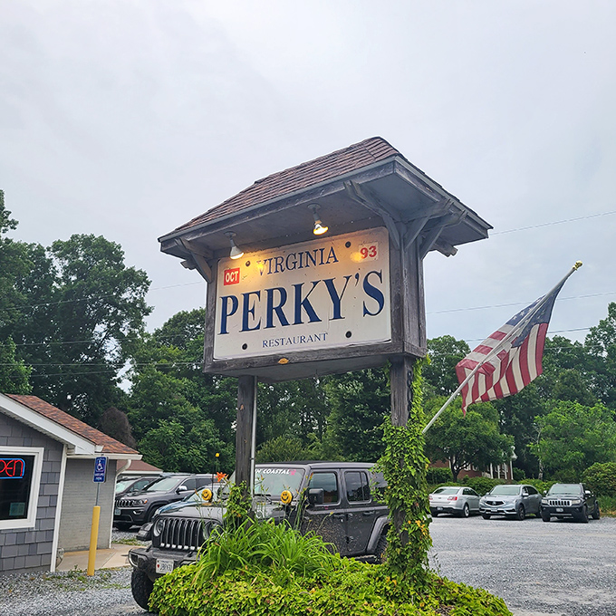 Unassuming on the outside, but inside? A flavor explosion waiting to happen. This modest exterior hides a culinary powerhouse that'll knock your socks off!