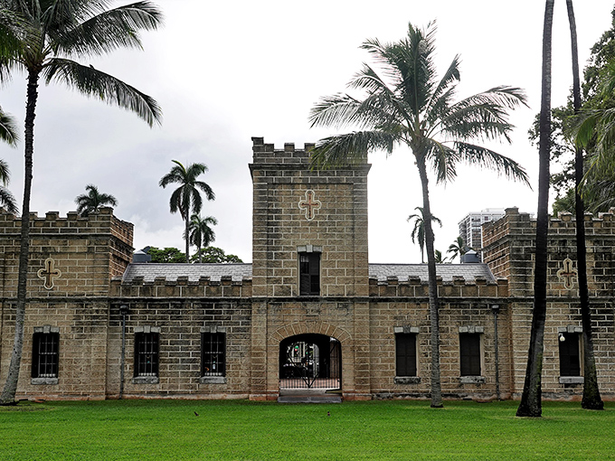 A castle in Hawaii? You bet! This regal entrance proves paradise isn't just about beaches and mai tais.