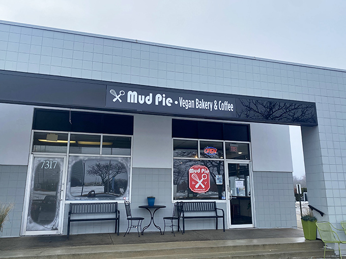 Welcome to Mud Pie, where vegan dreams come true! This unassuming storefront holds more plant-based magic than Hogwarts' herbology greenhouse.
