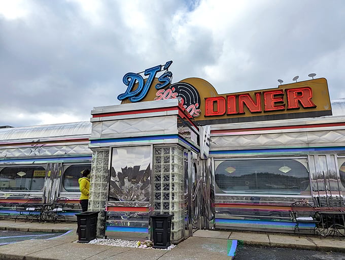 Welcome to the land that time forgot &ndash; and taste buds remember forever! DJ's 50's & 60's Diner stands proud, a chrome-clad beacon of nostalgia and comfort food.