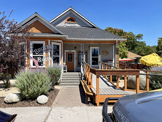 "Gritz Caf&eacute;: Where Southern comfort meets Nevada charm." This unassuming storefront holds culinary treasures that'll make your taste buds do a happy dance.