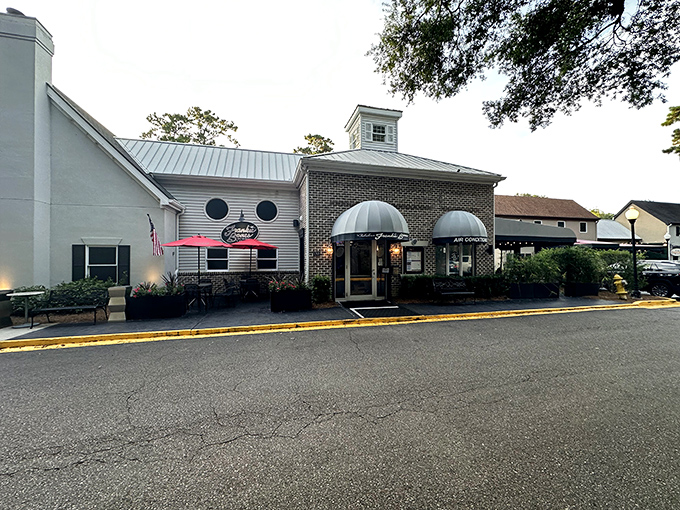 Step into a time warp! Frankie Bones' exterior blends retro charm with modern flair, like a '60s Cadillac with a GPS.
