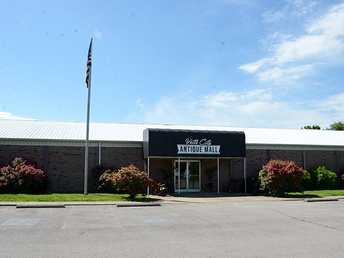Welcome to the time machine! Vette City Antique Mall's unassuming exterior hides a treasure trove of nostalgia waiting to be discovered.