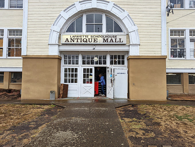 Step right up to the greatest show on earth! Well, maybe not the greatest, but certainly the most eclectic collection of treasures this side of the Willamette Valley.