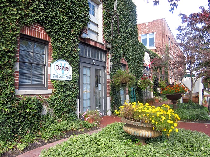 Ivy-covered charm alert! This brick beauty looks like it's been hugged by Mother Nature herself. Talk about curb appeal!