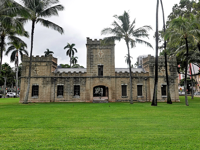 A castle in Hawaii? You bet! This regal entrance proves paradise isn't just about beaches and mai tais.