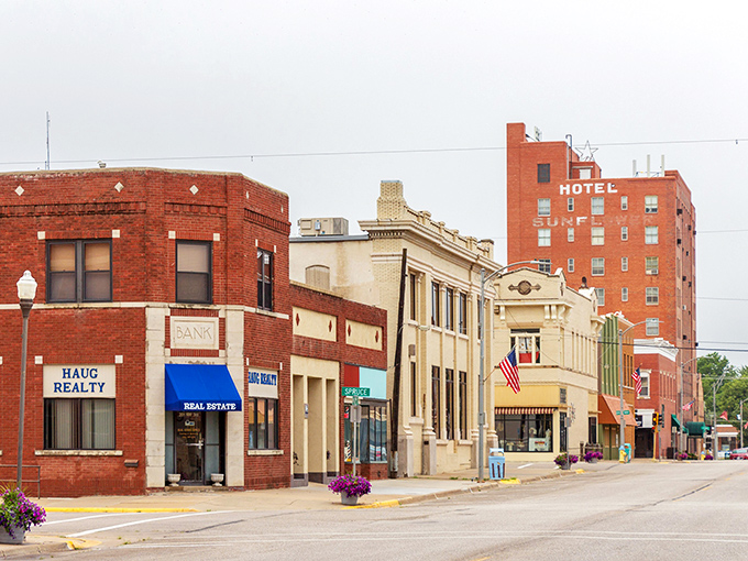 This charming street scene could make Norman Rockwell reach for his paintbrush!