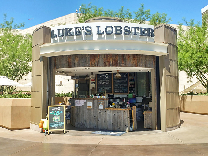 A slice of Maine in the desert? You're not seeing a mirage! Luke's Lobster brings coastal charm to the Las Vegas Strip, complete with buoys and all.