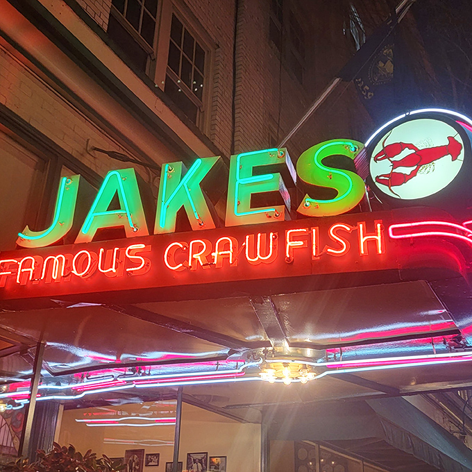 Step right up to seafood paradise! Jake's Famous Crawfish beckons with its vintage charm and promise of oceanic delights.
