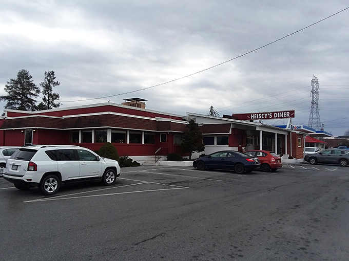 Welcome to flavor town! Heisey's Diner stands proud against the Pennsylvania sky, a beacon of hope for hungry travelers and steak enthusiasts alike.