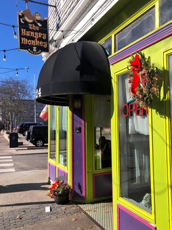 A color explosion that'd make Willy Wonka jealous! The Hungry Monkey's vibrant exterior is like a beacon for breakfast lovers, promising a feast for both eyes and stomach.
